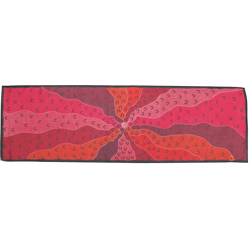 Scarf Maureen Hudson Crow Women Red - Yijan – National Museum Australia